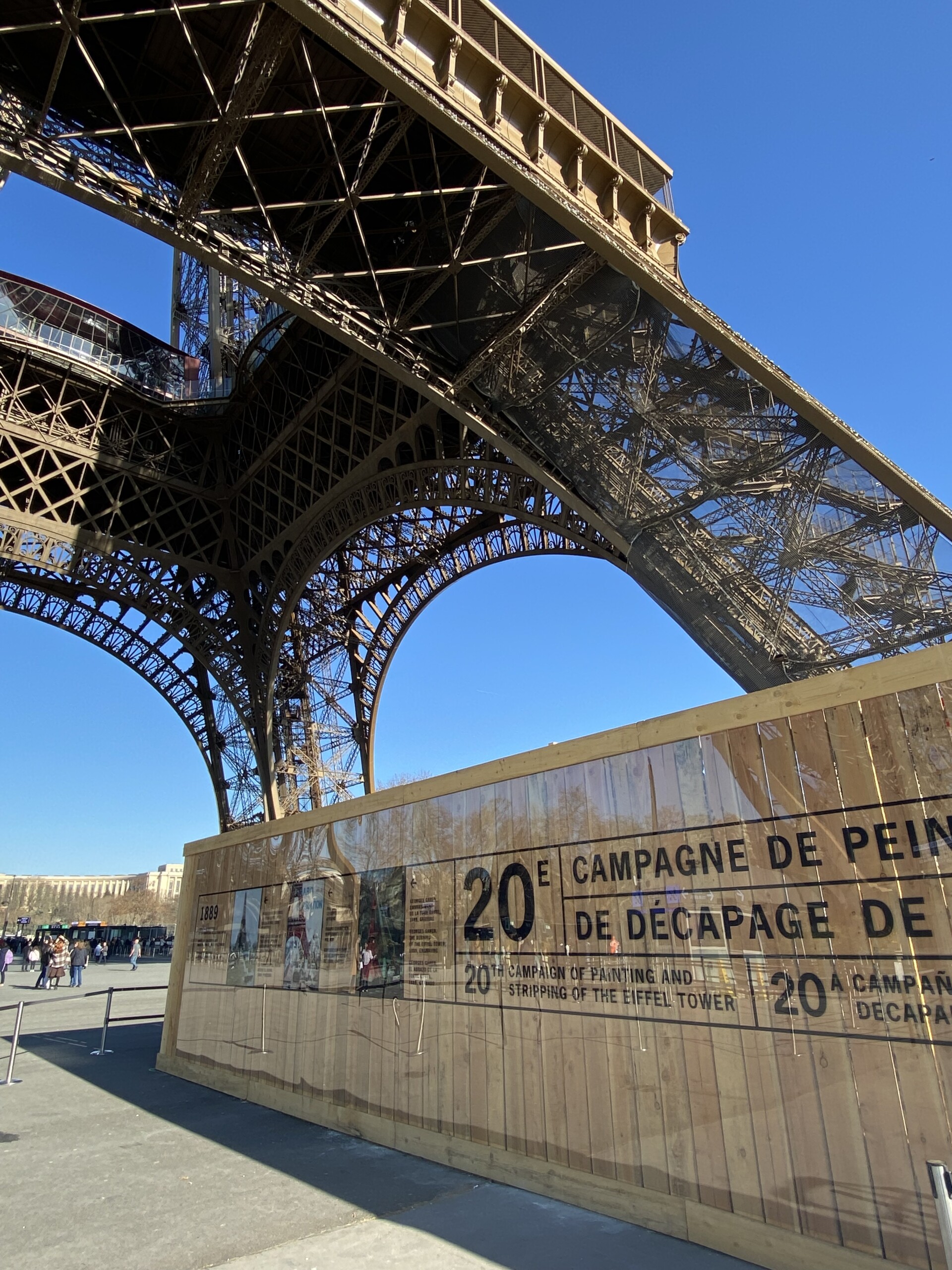 La Tour Eiffel, un nouveau chantier habillé par ATC